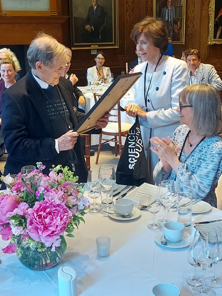 Sir Roger Penrose: From Hawking points to unconscious computers ...